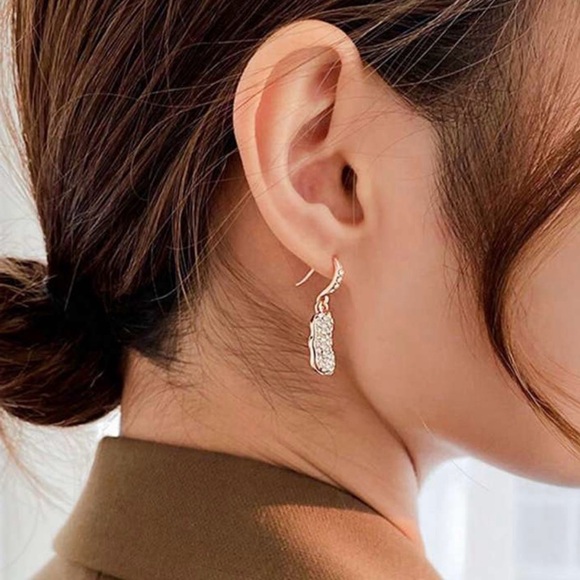 Jewelry | Three Pearls In A Crystal Pod Gold Steel Snap Snow Garden Peas Edamame Earring | Poshmark